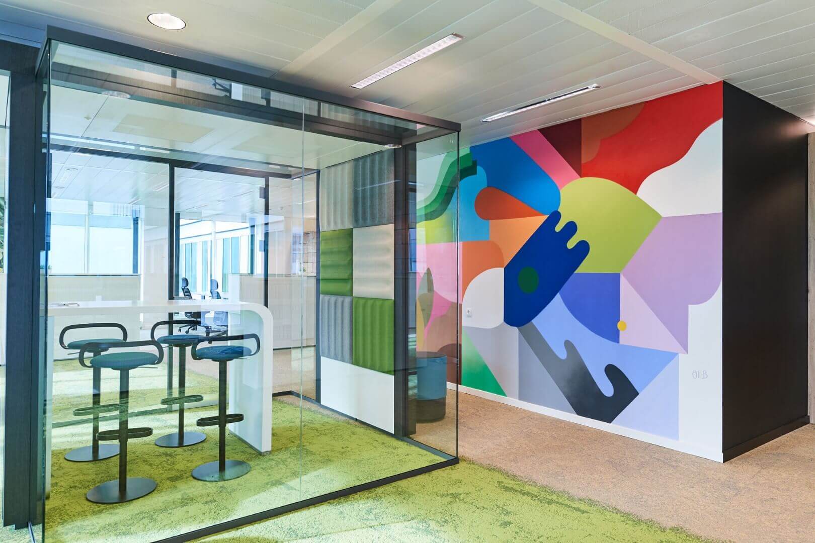 Bureau-inrichting op maat: geen overbodige luxe - Alternativ